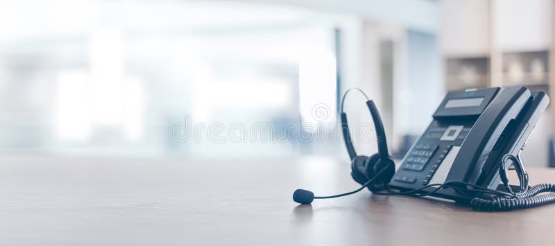 Customer Service and Satisfaction Concept ,Businessman Pressing Smiley ...