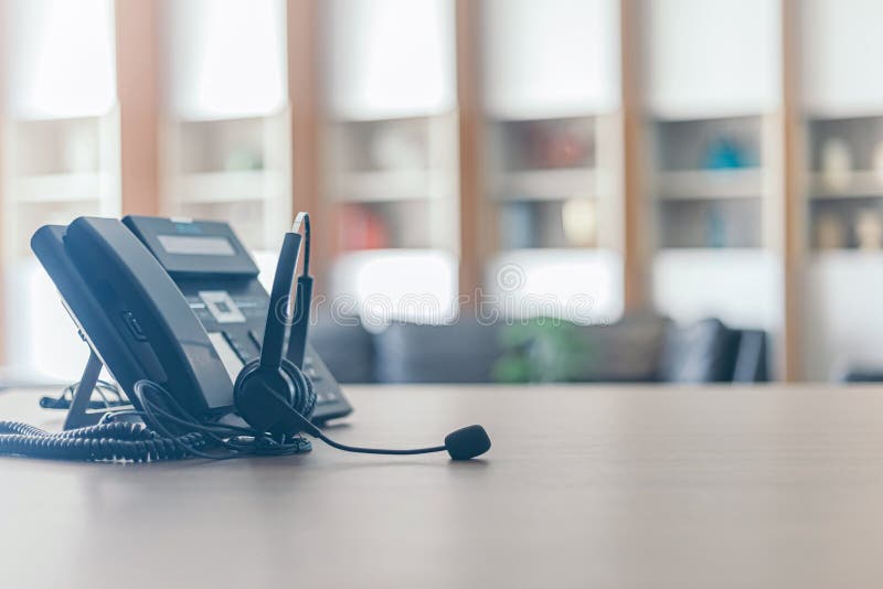 Communication Support, Call Center and Customer Service Help Desk.for ...