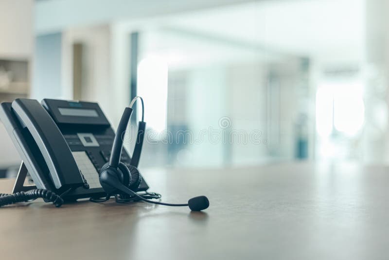 Communication Support, Call Center and Customer Service Help Desk. for ...