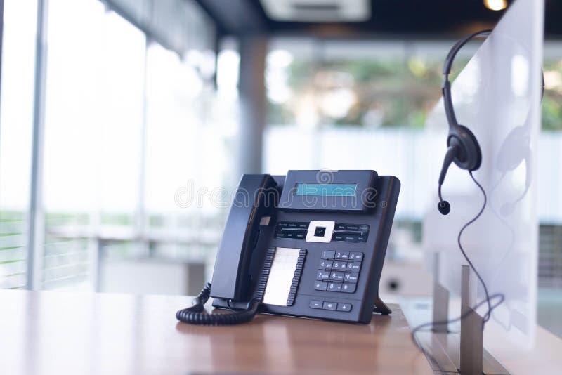 Communication Support, Call Center and Customer Service Help Desk. VOIP ...