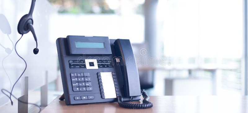 Communication Support, Call Center and Customer Service Help Desk. VOIP ...