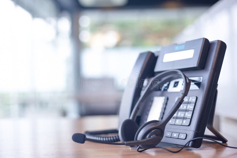 Communication Support, Call Center and Customer Service Help Desk. VOIP ...