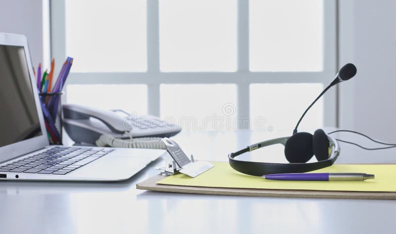 Communication Support, Call Center and Customer Service Help Desk. VOIP ...