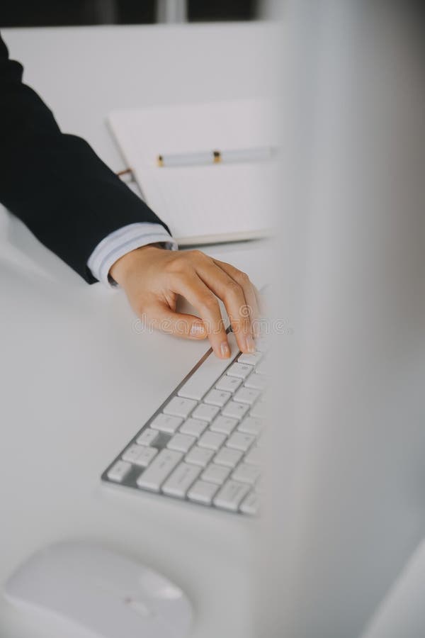 Communication Support, Call Center and Customer Service Help Desk. VOIP ...