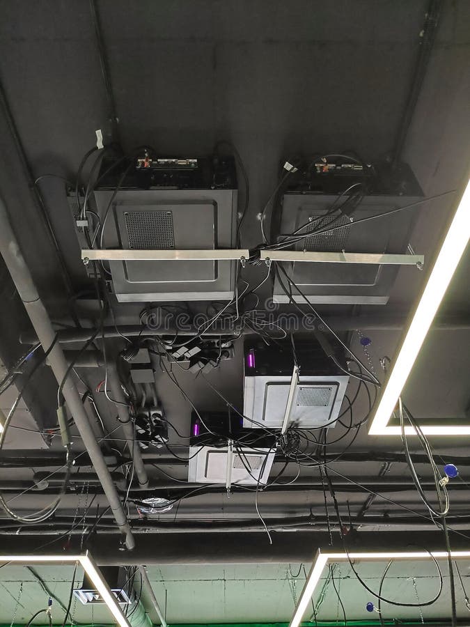 Communications of Computer Networks and Cable Wiring Under the Ceiling ...