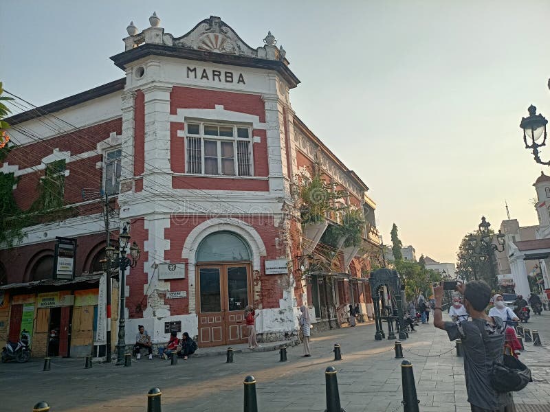 The Community is Active in the Tourist Area of ??the Old City of ...