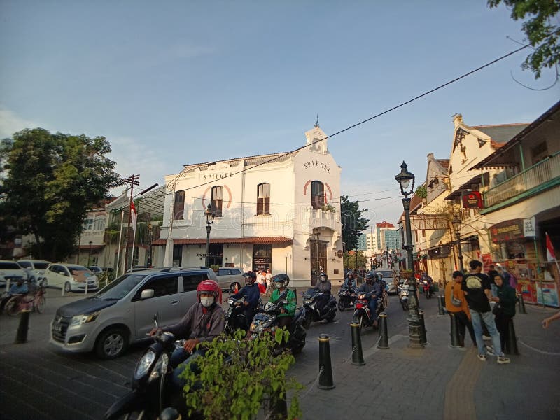 The Community is Active in the Tourist Area of ??the Old City of ...