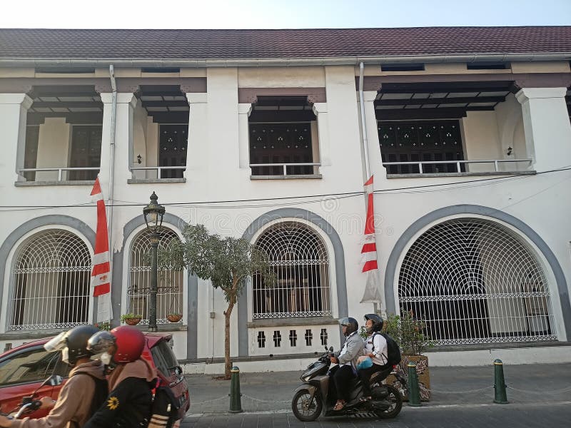 The Community is Active in the Tourist Area of ??the Old City of ...