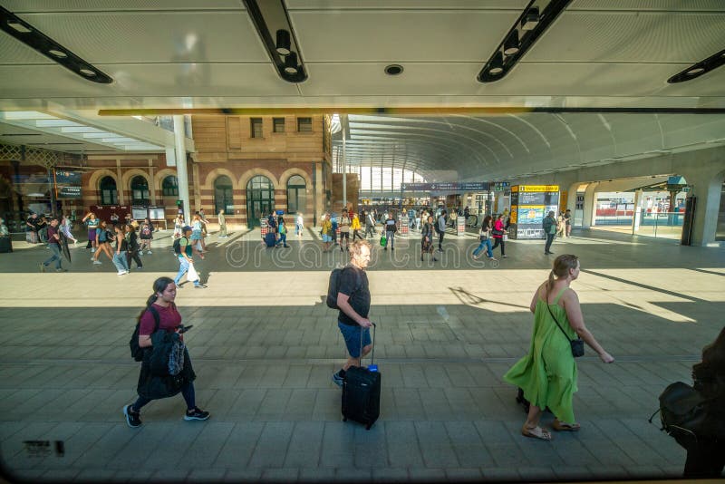 Commuters at Sydney Central Train Station, Australia Editorial Image ...