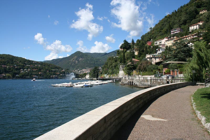 Como Stadtsee Como stockfoto. Bild von wand, zoomen, malerisch - 2135408