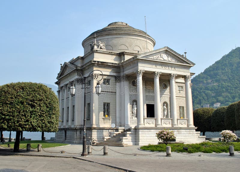 Como - a. Volta s monument stock image. Image of italian - 25801497