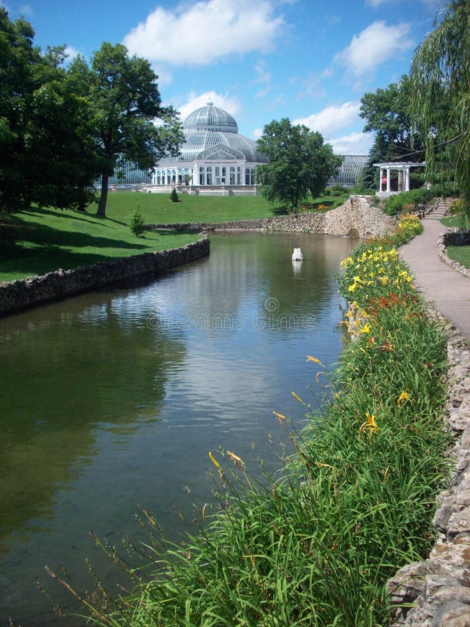 Como Zoo and Conservatory editorial stock image. Image of growth - 57251194