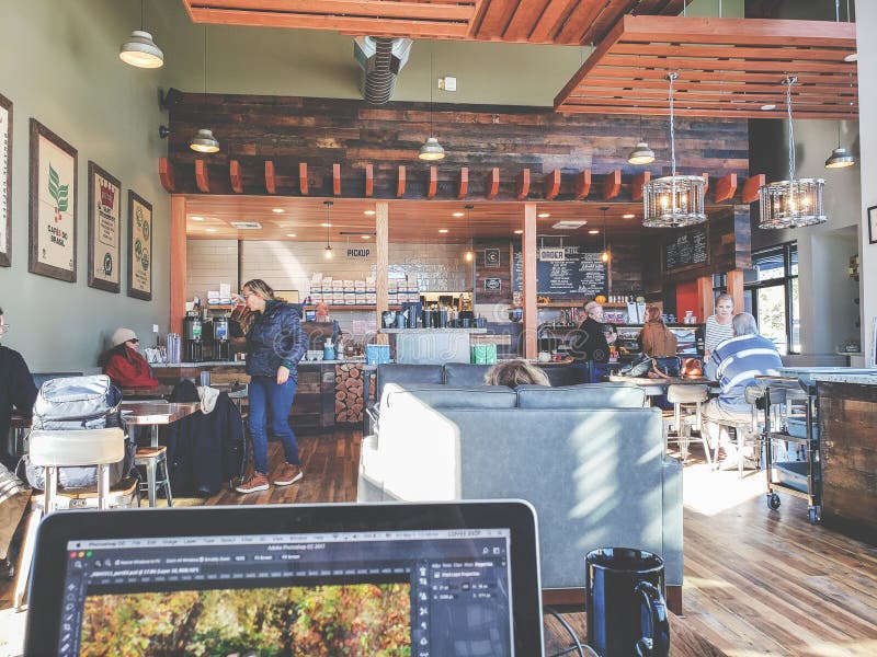 Comp at cafe editorial photography. Image of shop, smile - 176629352