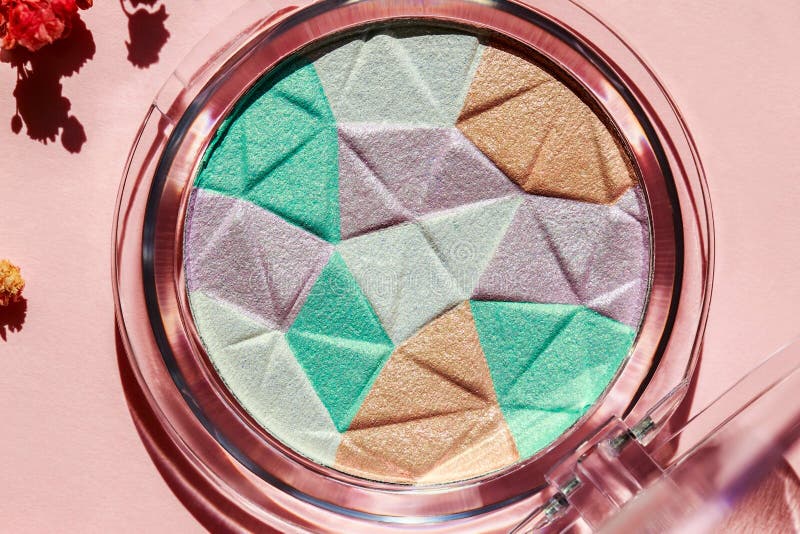 Eye shadow compact stock image. Image of gold, compact - 29508665