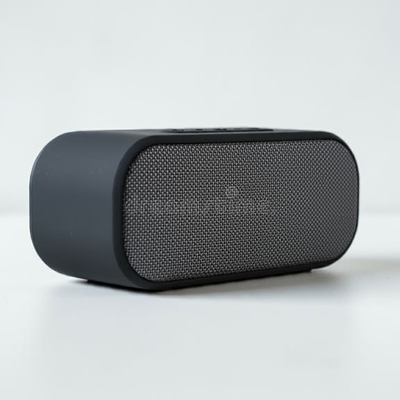 A Compact, Rectangular Bluetooth Speaker with Rounded Edges. it ...
