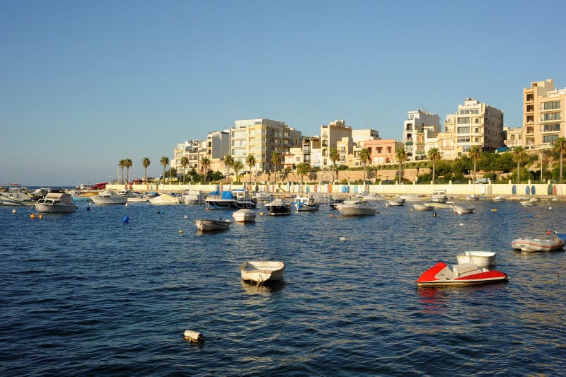 Malte - Bugibba Et St Pauls Bay Image stock - Image du tourisme ...