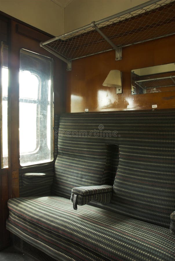 Compartiment De Train De Cru. Image stock - Image of longeron, rétro ...