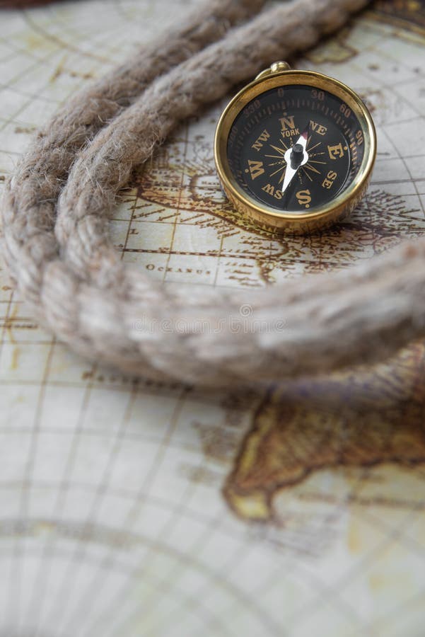 591 Old Compass Knot Stock Photos - Free & Royalty-Free Stock Photos ...