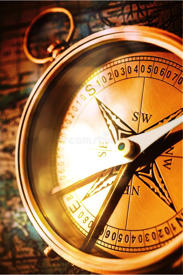 Compasso foto de stock. Imagem de viagem, curso, cartografia - 113874332