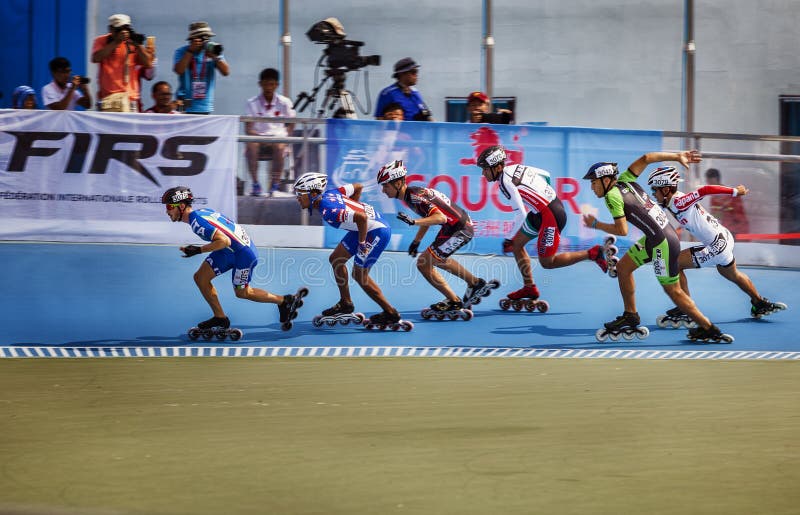 Competencia Del Patinaje Sobre Ruedas Foto editorial - Imagen de ...