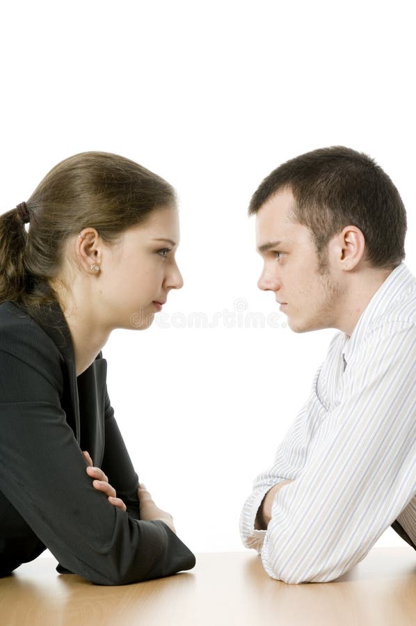 El Mirar Fijamente Del Hombre Y De La Mujer Foto de archivo - Imagen de ...