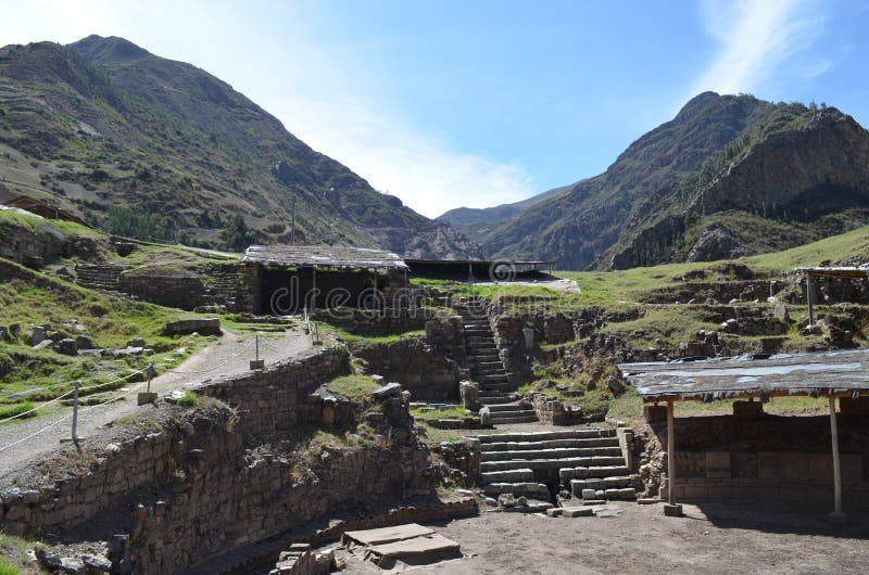 Complejo Del Templo De Chavin De Huantar. Provincia De Ancash Perú ...