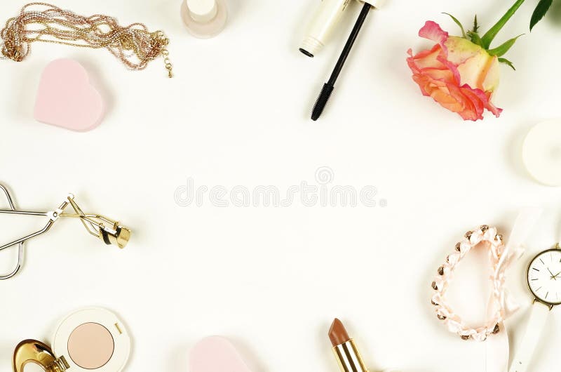 Complementos De Moda De La Mujer Foto de archivo - Imagen de aislado ...