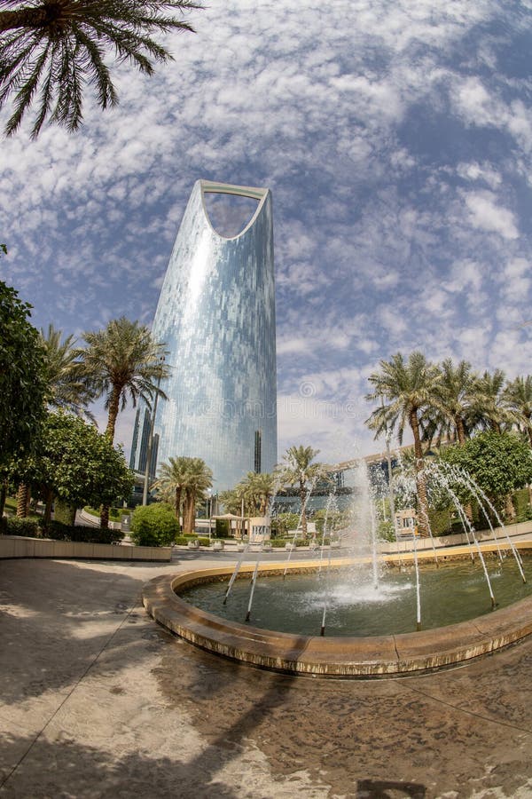 Kingdom Centre (Al-Mamlaka) Tower, Riyadh, Saudi Arabia Editorial ...