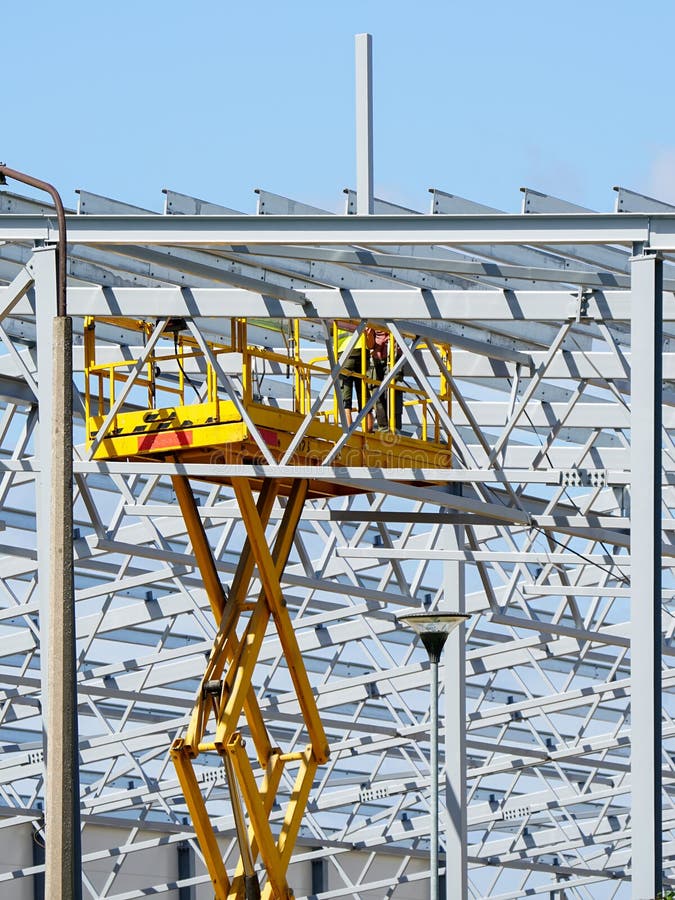 Complex Large Volume Steel Frame Structure Assembly Using Self ...