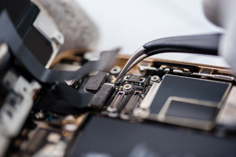 Componenti All'interno Di Un Telefono Cellulare Fotografia Stock ...