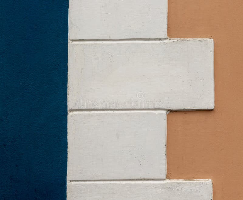 Composition of Symmetrical Geometric Patterns and Contrasting Colors on ...