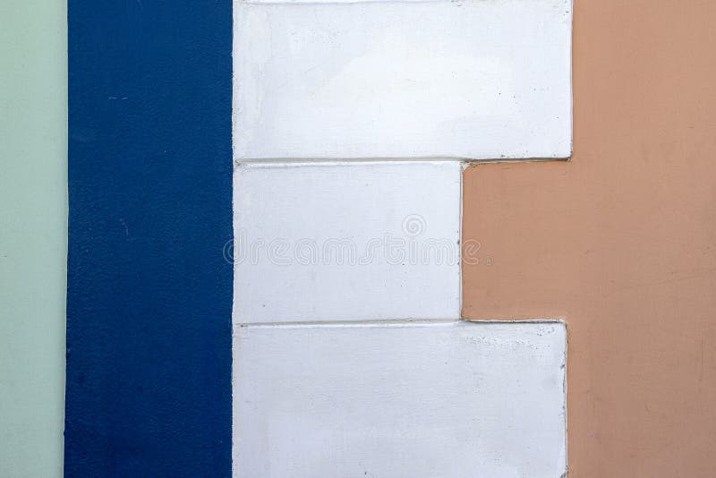 Composition of Symmetrical Geometric Patterns and Contrasting Colors on ...