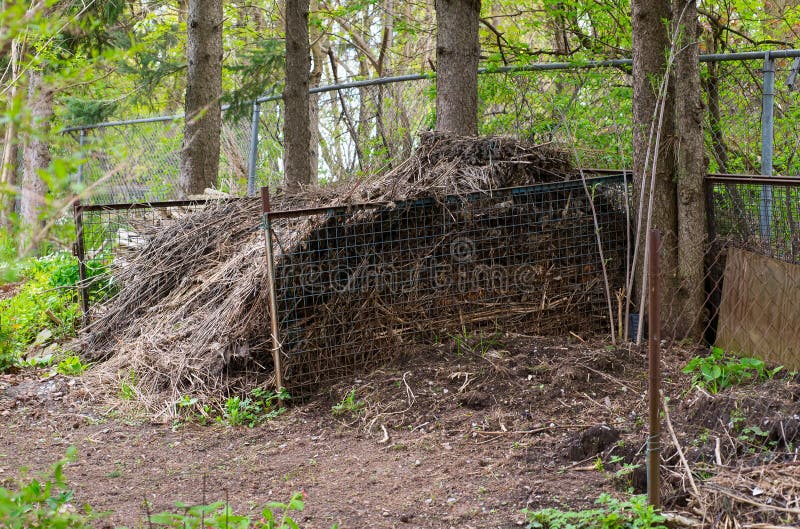 Compost pile stock photo. Image of enclosure, fertilizer - 92437088