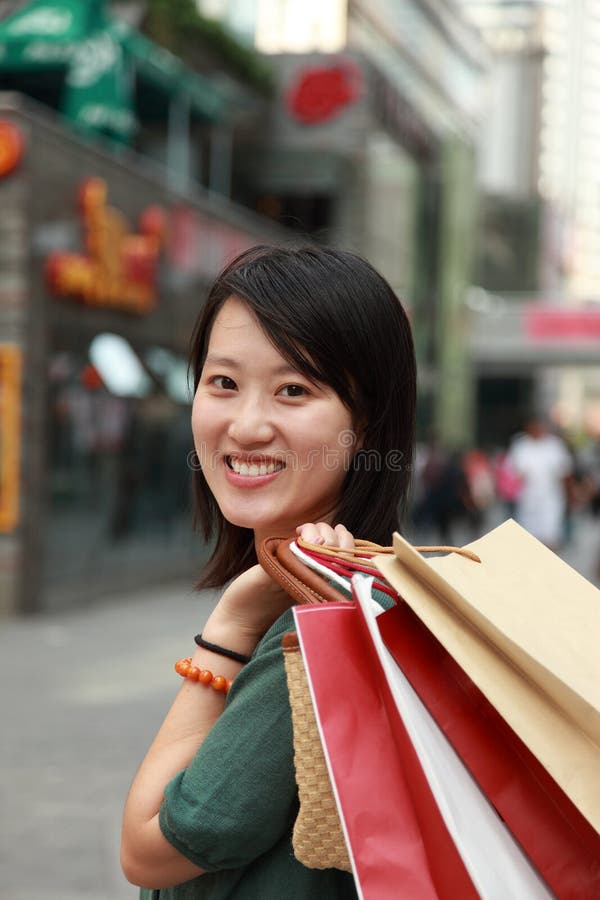 Compra feliz imagem de stock. Imagem de cliente, sacos - 23945919