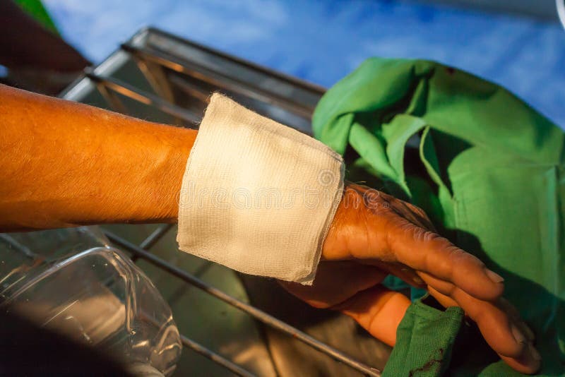 724 Compression Wound Photos - Free & Royalty-Free Stock Photos from ...