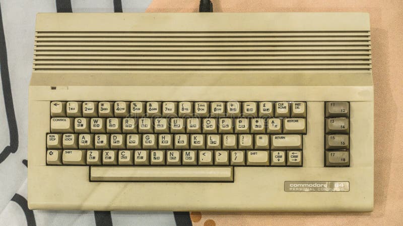 Computador velho foto de stock editorial. Imagem de eletrônica - 102721018