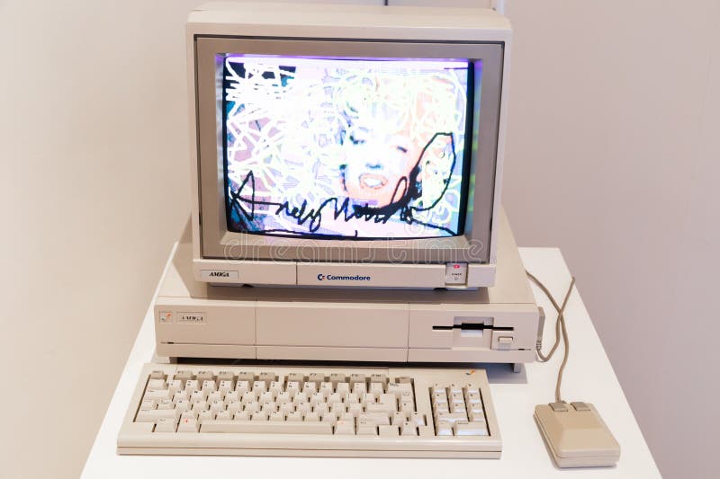 Computer Commodore Amiga 1000 with Floppy Disk and Mouse Editorial ...