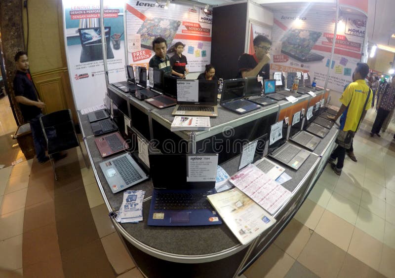 Computer exhibition editorial photography. Image of types - 47685542