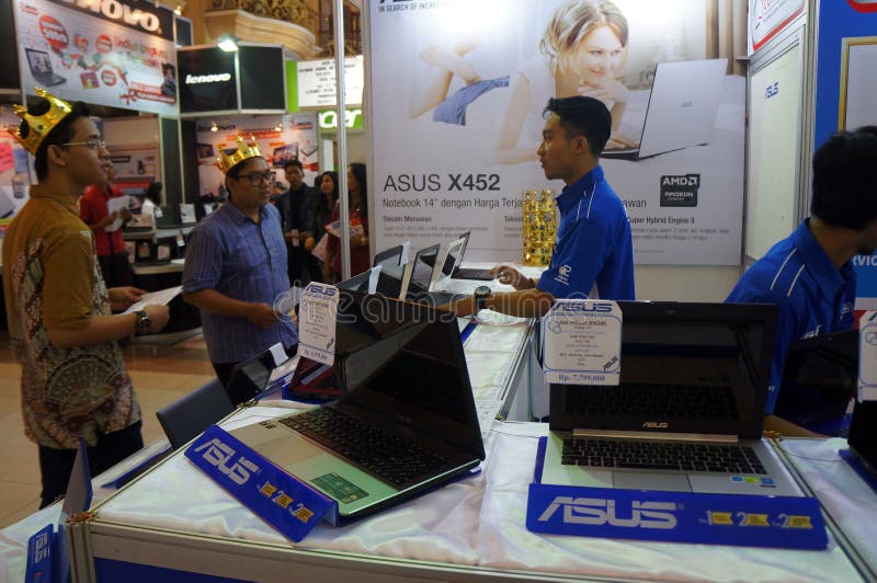 Computer exhibition editorial stock image. Image of java - 47685639