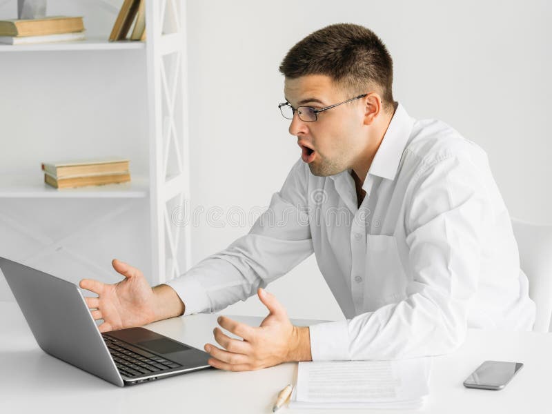 Computer Fail Shocked Man Disbelief Expression Stock Image - Image of ...