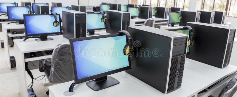 Computer-Labor stockfoto. Bild von geschäft, netz, labor - 100902332