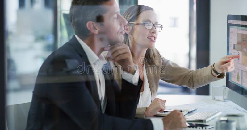 Computer, Office Teamwork and Business People Collaboration on Online ...