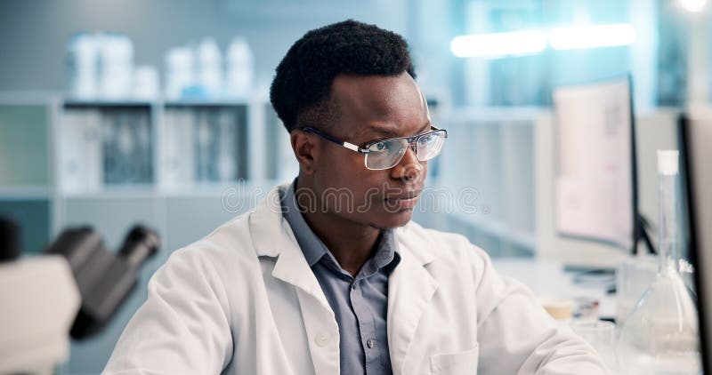 Computer, Reading and Man in Laboratory for Research, Development or ...