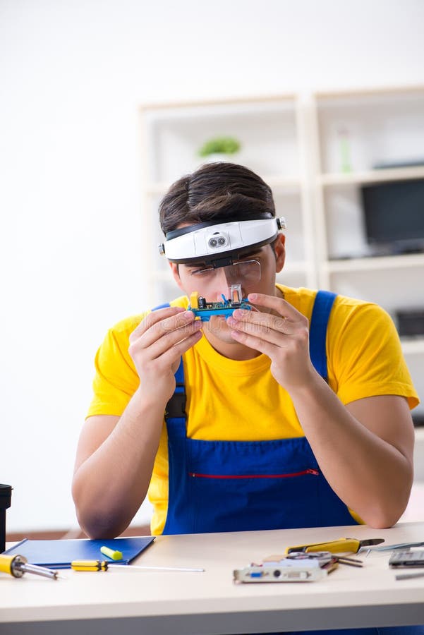 The Computer Repair Technician Repairing Hardware Stock Photo - Image ...