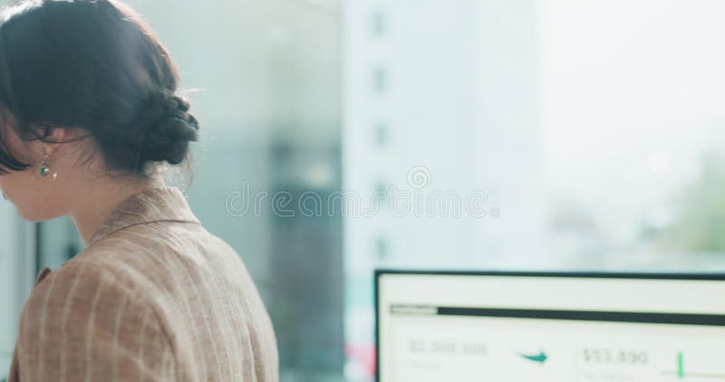 Computer Screen, Planning and Presentation with Business Woman in ...