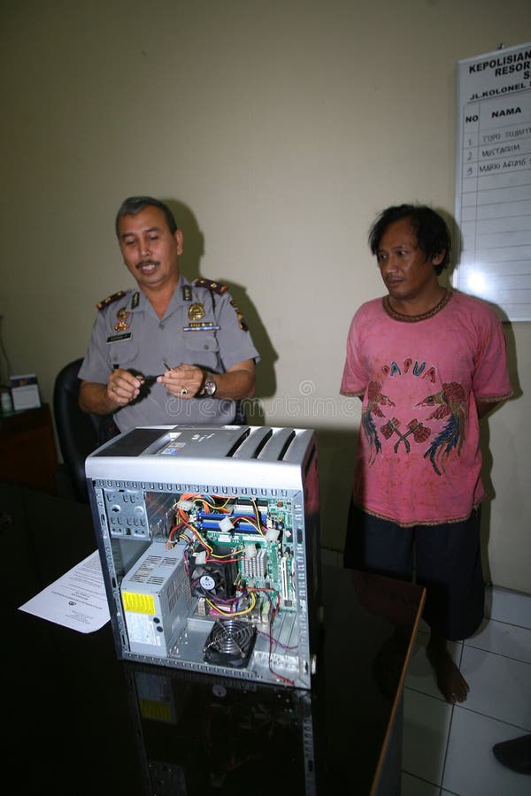 Police Catch Thieves Pictures Stock Photos - Free & Royalty-Free Stock ...