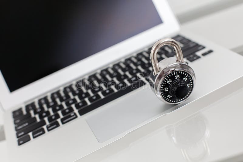 Computerbeveiliging redactionele foto. Image of code - 35695131