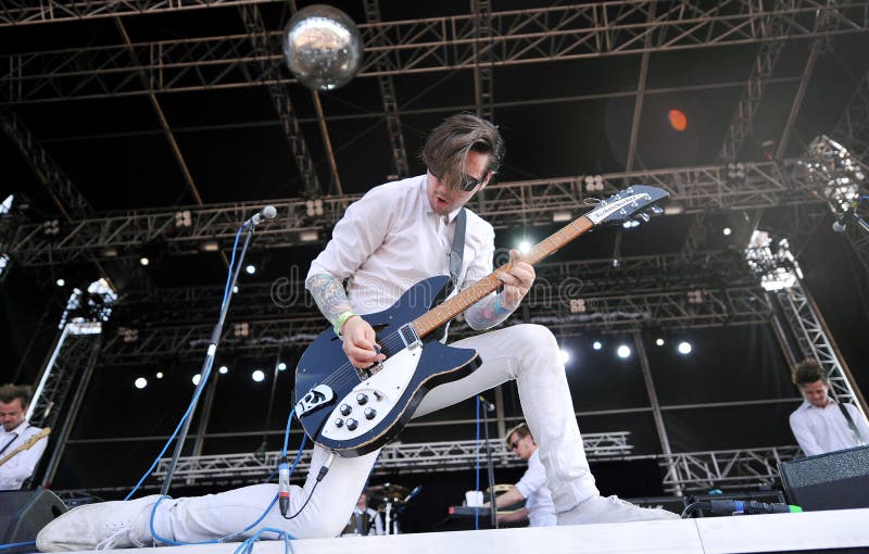 The Computers editorial photo. Image of microphone, concert - 25590541