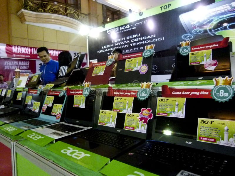 3,668 Computer Convention Photos - Free & Royalty-Free Stock Photos ...