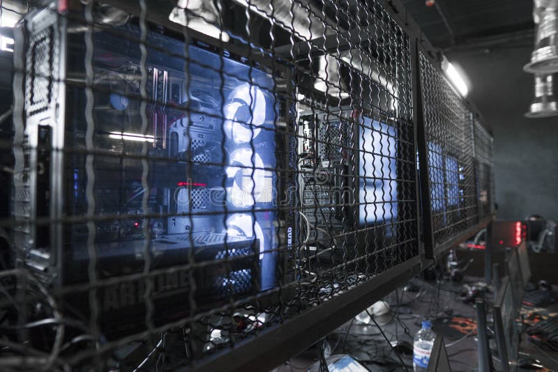 Computers in Modern Computer Club for Gamers and Peoples Who Love ...